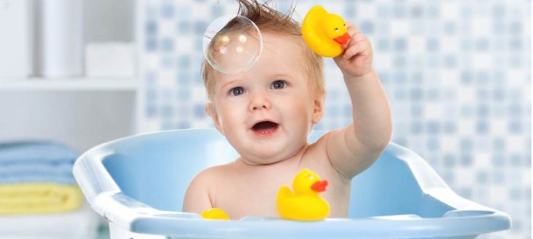 Kako izabrati pravu kadicu za mališane - Vodič za odabir kade | Baby Centar Kako izabrati pravu kadicu za mališane - Vodič za odabir kade | Baby Centar
